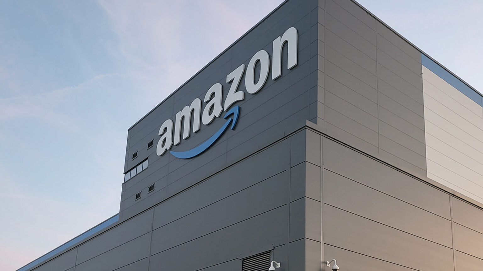 Warehouse signage - Amazon, Wakefield - Ashleigh Signs